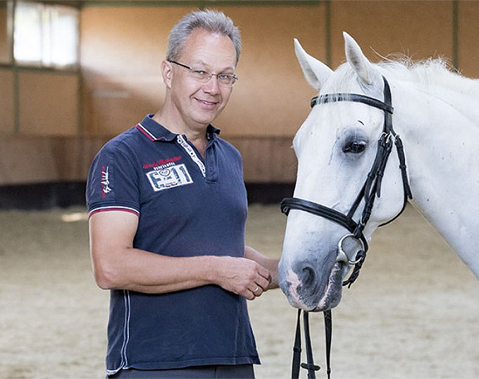 Thomas Ritter: "Who Are We to Judge?"