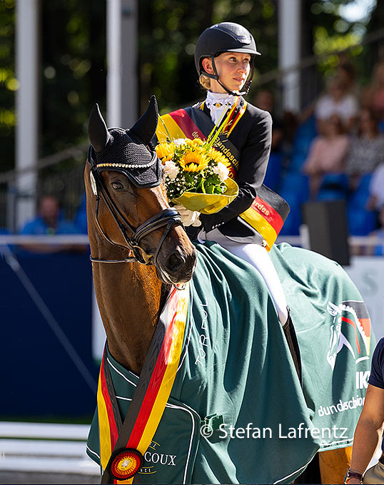 Bundeschampion Felice Into American Ownership, Heemsoth Retains Ride